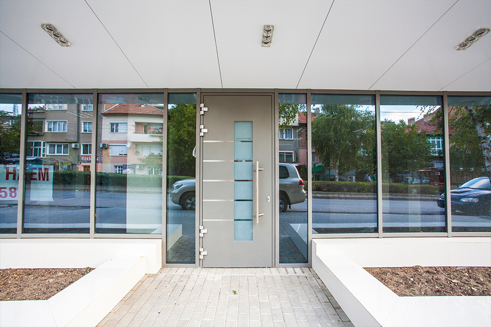 Commercial Doors and Frames - Aluminium Trade Frames